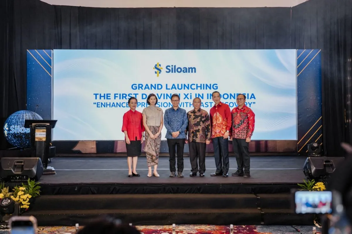 Pertama di Indonesia! Siloam Hospitals Boyong Robot Bedah Da Vinci Xi ...
